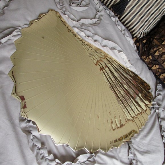 Dining | Fan Shaped Metallic Vinyl Placemats | Poshmark